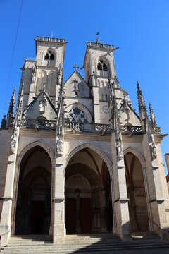 รูปภาพ"Semur En Auxois" – เลือกดูภาพถ่ายสต็อก เวกเตอร์ และวิดีโอ212 ...