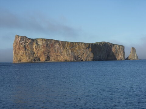 「Perced」の写真素材 | 220件の無料イラスト画像 | Adobe Stock