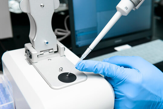 「Nanodrop」の写真素材 | 24件の無料イラスト画像 | Adobe Stock