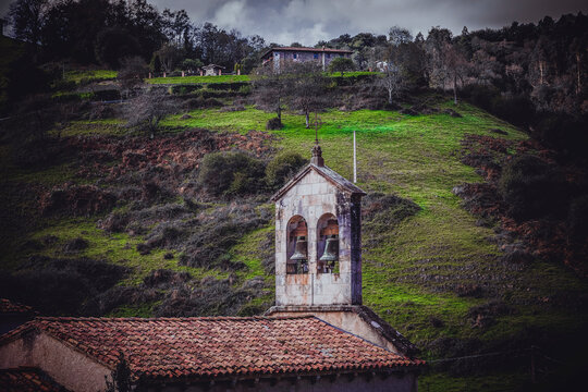 Karolingisch Bilder – Durchsuchen 1,615 Archivfotos, Vektorgrafiken und ...