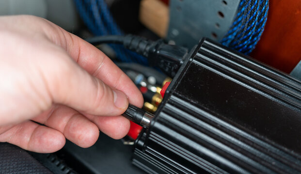 Afbeeldingen over "Power Cord" – Blader in stockfoto's, vectoren en ...
