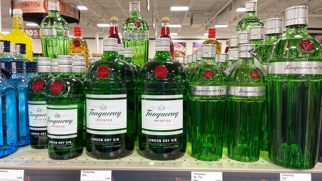 Tanqueray Bilder – Durchsuchen 176 Archivfotos, Vektorgrafiken und Videos | Adobe Stock