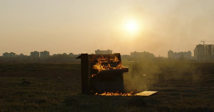 "Piano On Fire" Images – Browse 20 Stock Photos, Vectors, and Video ...