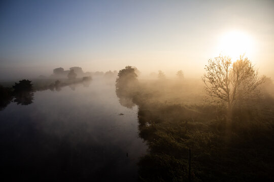 12,449 件の最適な Nebelig 画像、ストック写真、ベクター | Adobe Stock