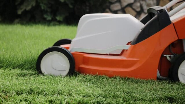 Rumbling Images – Browse 10,923 Stock Photos, Vectors, and Video ...