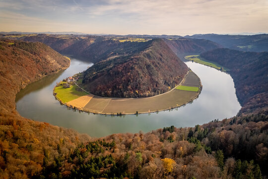 "River Meander"-Bilder: Stock-Fotos & -Videos. | Adobe Stock