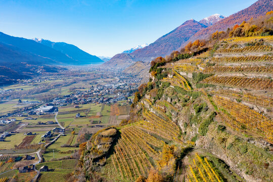 รูปภาพTresivio – เลือกดูภาพถ่ายสต็อก เวกเตอร์ และวิดีโอ137 | Adobe Stock