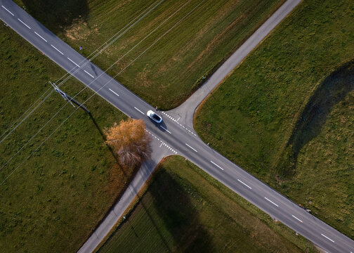 Croisement 이미지 – 찾아보기 2,534 스톡 사진, 벡터 및 비디오 | Adobe Stock