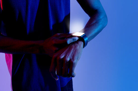 Smartwatch Images – Browse 141,575 Stock Photos, Vectors, and Video ...