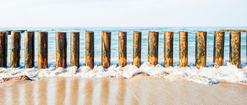 Breakwater Images – Browse 458,964 Stock Photos, Vectors, and Video ...