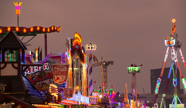 รูปภาพHeiligengeistfeld – เลือกดูภาพถ่ายสต็อก เวกเตอร์ และวิดีโอ165 ...