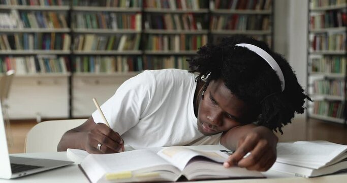 Unmotivated Student Images – Browse 1,161 Stock Photos, Vectors, and ...