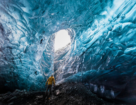 Icecave Bilder – Durchsuchen 652 Archivfotos, Vektorgrafiken und Videos | Adobe Stock