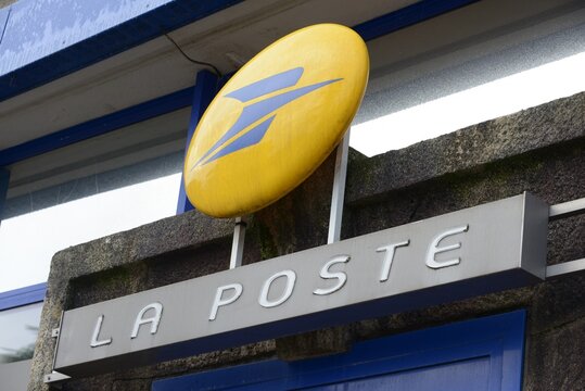 "La Poste" bilder – Bläddra bland 2,038 stockfoton, vektorer och videor ...