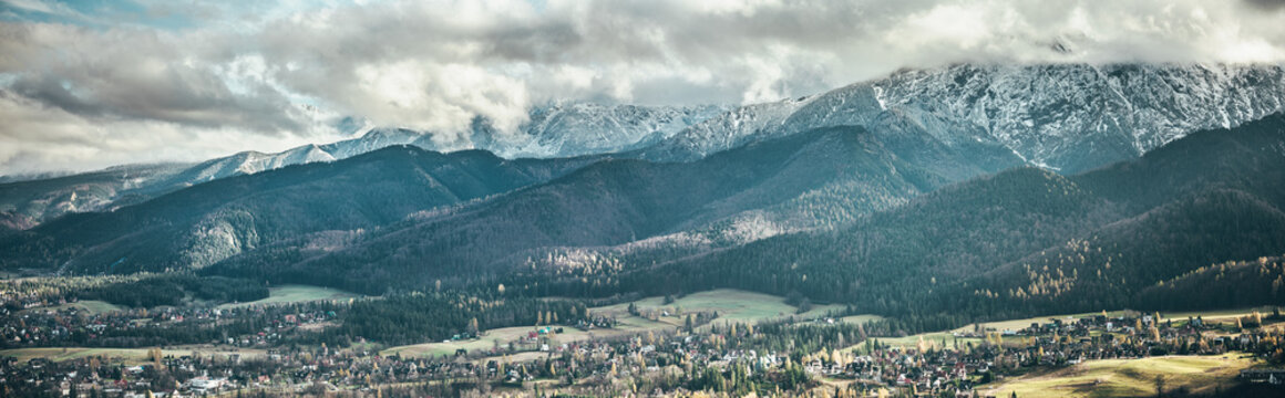 「Tatri」の画像 - 458 件の Stock 写真、ベクターおよびビデオ | Adobe Stock