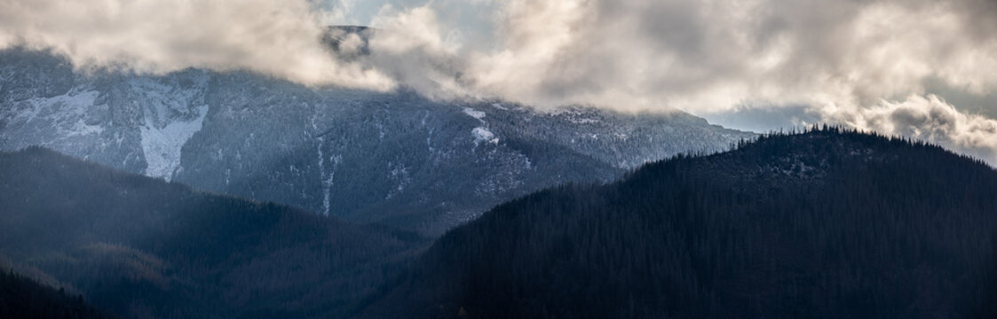 Tatri Bilder – Durchsuchen 460 Archivfotos, Vektorgrafiken und Videos ...