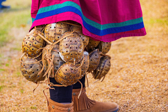 "Folk Dance" Bilder – Durchsuchen 12,571 Archivfotos, Vektorgrafiken ...