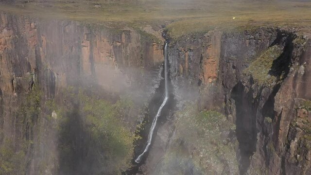 "Tugela Falls" Bilder – Durchsuchen 443 Archivfotos, Vektorgrafiken und ...
