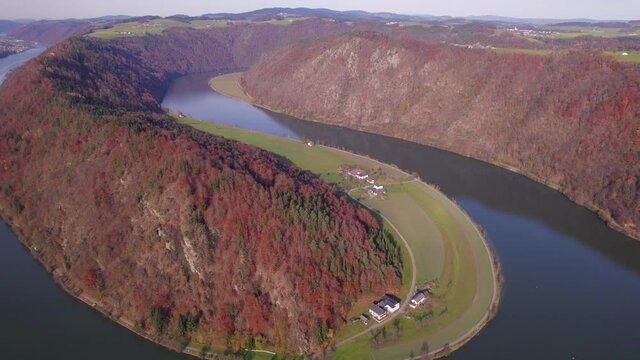 "River Meander" Bilder – Durchsuchen 157 Archivfotos, Vektorgrafiken ...
