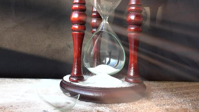 Broken Hourglass Photography