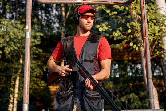 Imágenes de "Trap Shooting": descubre bancos de fotos, ilustraciones ...