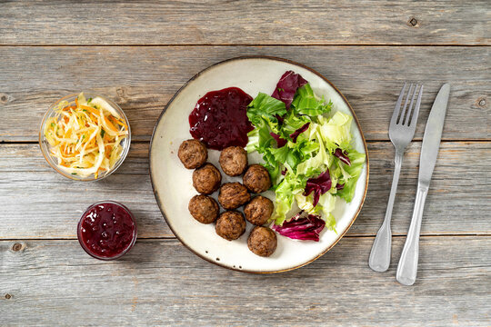 Fricadelle bilder – Bläddra bland 515 stockfoton, vektorer och videor ...