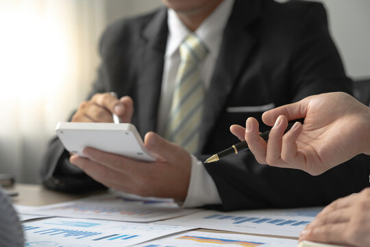รูปภาพMoney-Making – เลือกดูภาพถ่ายสต็อก เวกเตอร์ และวิดีโอ636 | Adobe ...