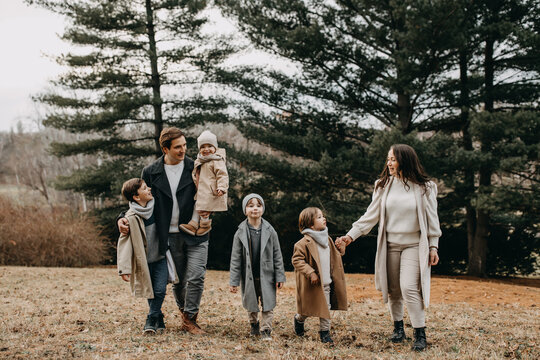 "Big Family"-Bilder: Stock-Fotos & -Videos. | Adobe Stock