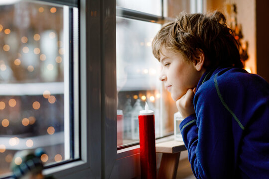 1,293,770 BEST Captivated IMAGES, STOCK PHOTOS & VECTORS | Adobe Stock