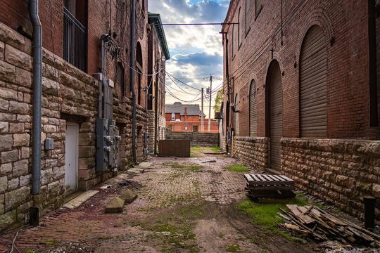 "Back Alley" Images – Browse 7,985 Stock Photos, Vectors, and Video ...