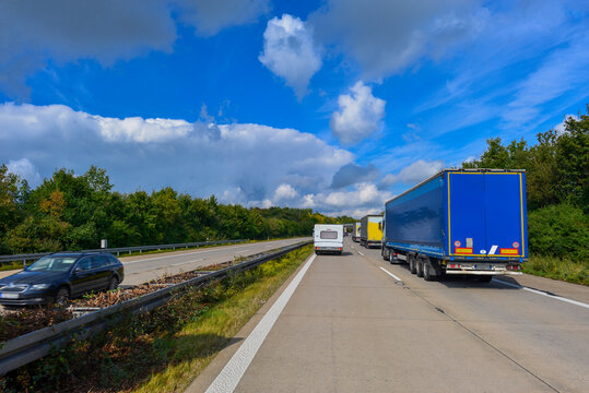 Autobahnschilder Bilder – Durchsuchen 5,386 Archivfotos, Vektorgrafiken ...