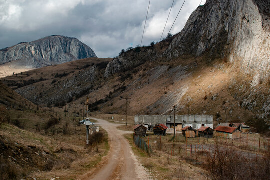 Valisoara - Images et vidéos libres de droits | Adobe Stock