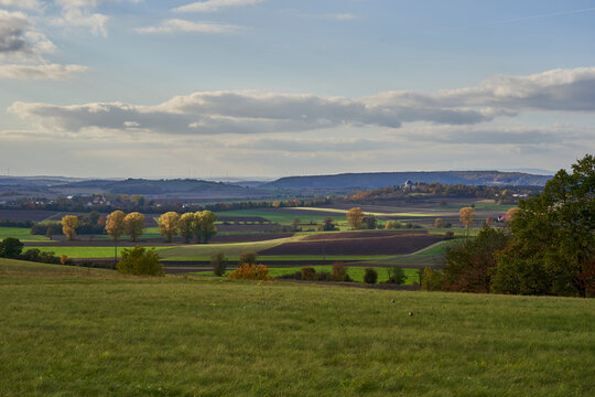 Trauf Bilder – Durchsuchen 323 Archivfotos, Vektorgrafiken und Videos ...