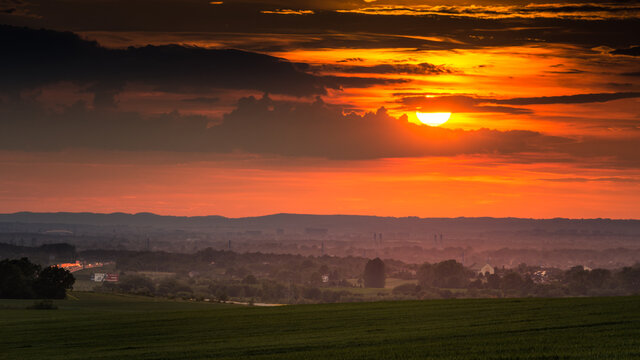 「Susnet」の画像 - 1,680 件の Stock 写真、ベクターおよびビデオ | Adobe Stock