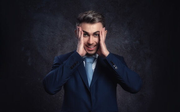 รูปภาพTrepidation – เลือกดูภาพถ่ายสต็อก เวกเตอร์ และวิดีโอ1,200 | Adobe ...