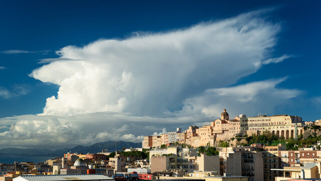 Loftiness Images – Parcourir 2,397 le catalogue de photos, vecteurs et ...