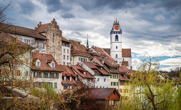 「Aarau」の画像 - 945 件の Stock 写真、ベクターおよびビデオ | Adobe Stock