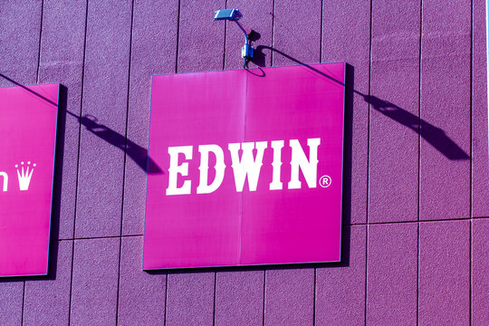 Edwin Bilder – Durchsuchen 502 Archivfotos, Vektorgrafiken und Videos ...