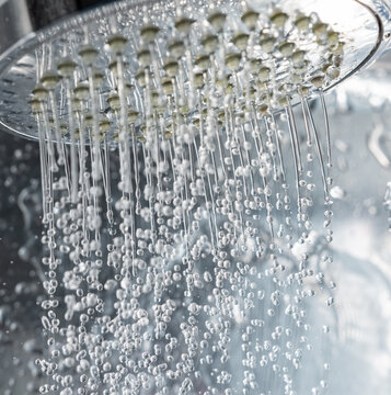 Duschende Bilder – Durchsuchen 111 Archivfotos, Vektorgrafiken und ...