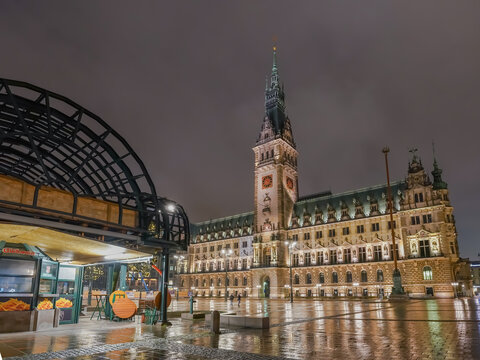 "Hamburger Rathaus" Images – Browse 883 Stock Photos, Vectors, and ...