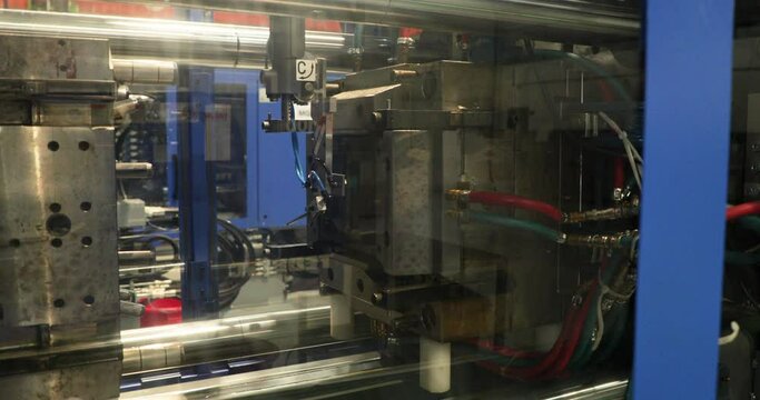 Closeup Sprue Or Injection Molding Images – Browse 33,836 Stock Photos ...