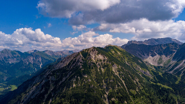 รูปภาพBreitenberg – เลือกดูภาพถ่ายสต็อก เวกเตอร์ และวิดีโอ658 | Adobe Stock
