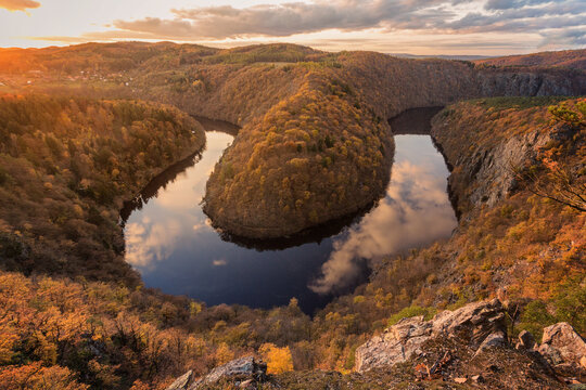 "River Meander"-Bilder: Stock-Fotos & -Videos. | Adobe Stock