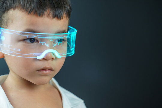 Hololens 画像 - 参照 973 Stock 写真、ベクターおよびビデオ | Adobe Stock