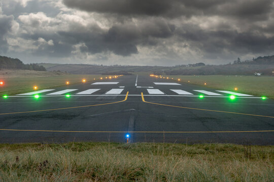 Airfield Images – Browse 933,702 Stock Photos, Vectors, and Video ...