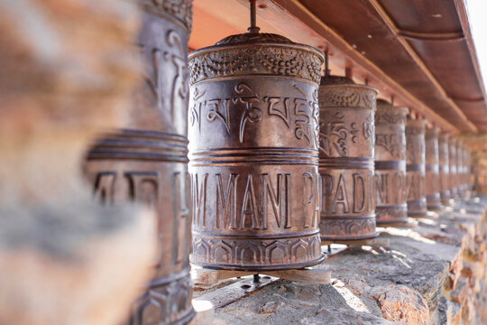 Turngate Bilder – Durchsuchen 1,608 Archivfotos, Vektorgrafiken und ...