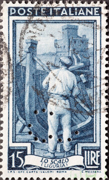 Shipbuilder Bilder – Durchsuchen 5,395 Archivfotos, Vektorgrafiken und ...