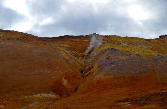 รูปภาพSolfatar – เลือกดูภาพถ่ายสต็อก เวกเตอร์ และวิดีโอ313 | Adobe Stock