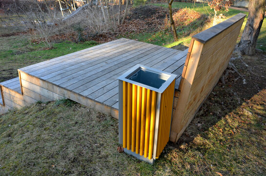 Mistplatz Bilder – Durchsuchen 1,725 Archivfotos, Vektorgrafiken und ...