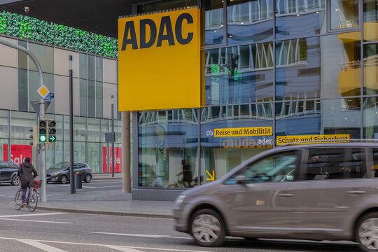 Adac Bilder – Durchsuchen 1,055 Archivfotos, Vektorgrafiken und Videos ...
